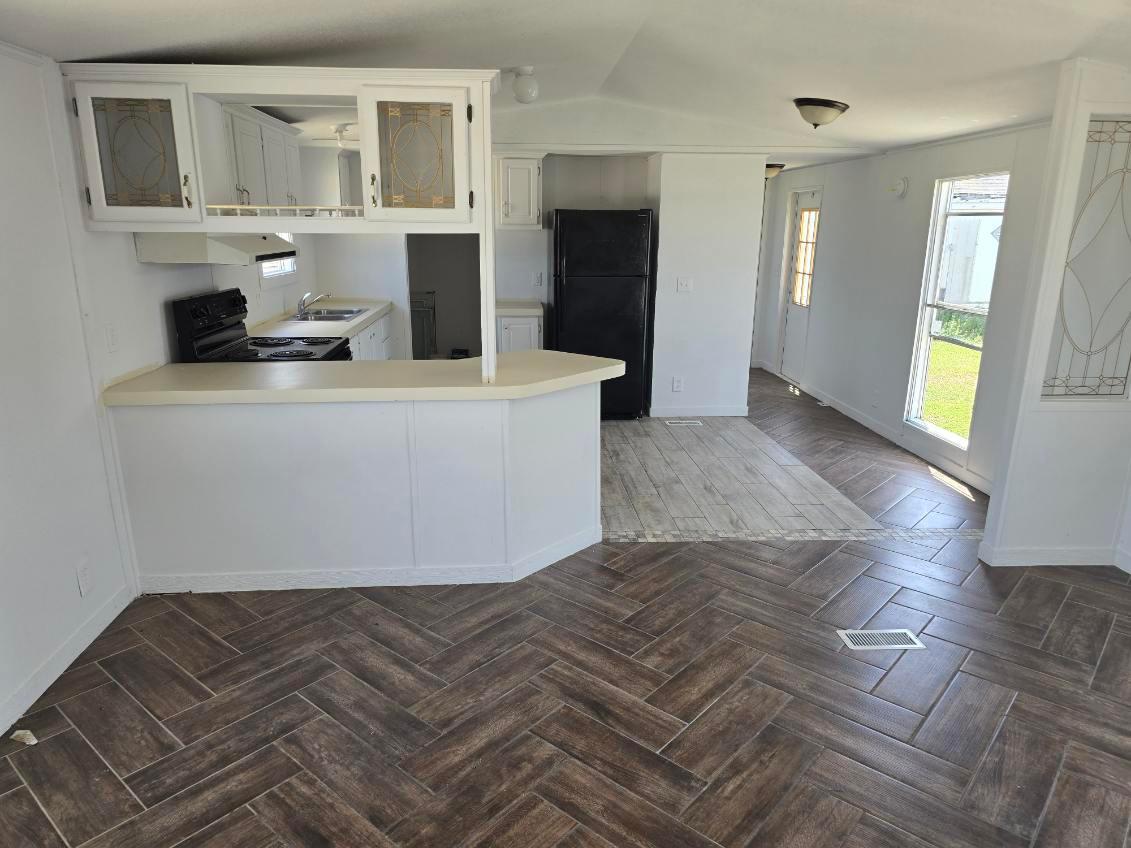 1996 Fleetwood 2 Bedroom, 2 Bathroom 16×66 Manufactured Home ...